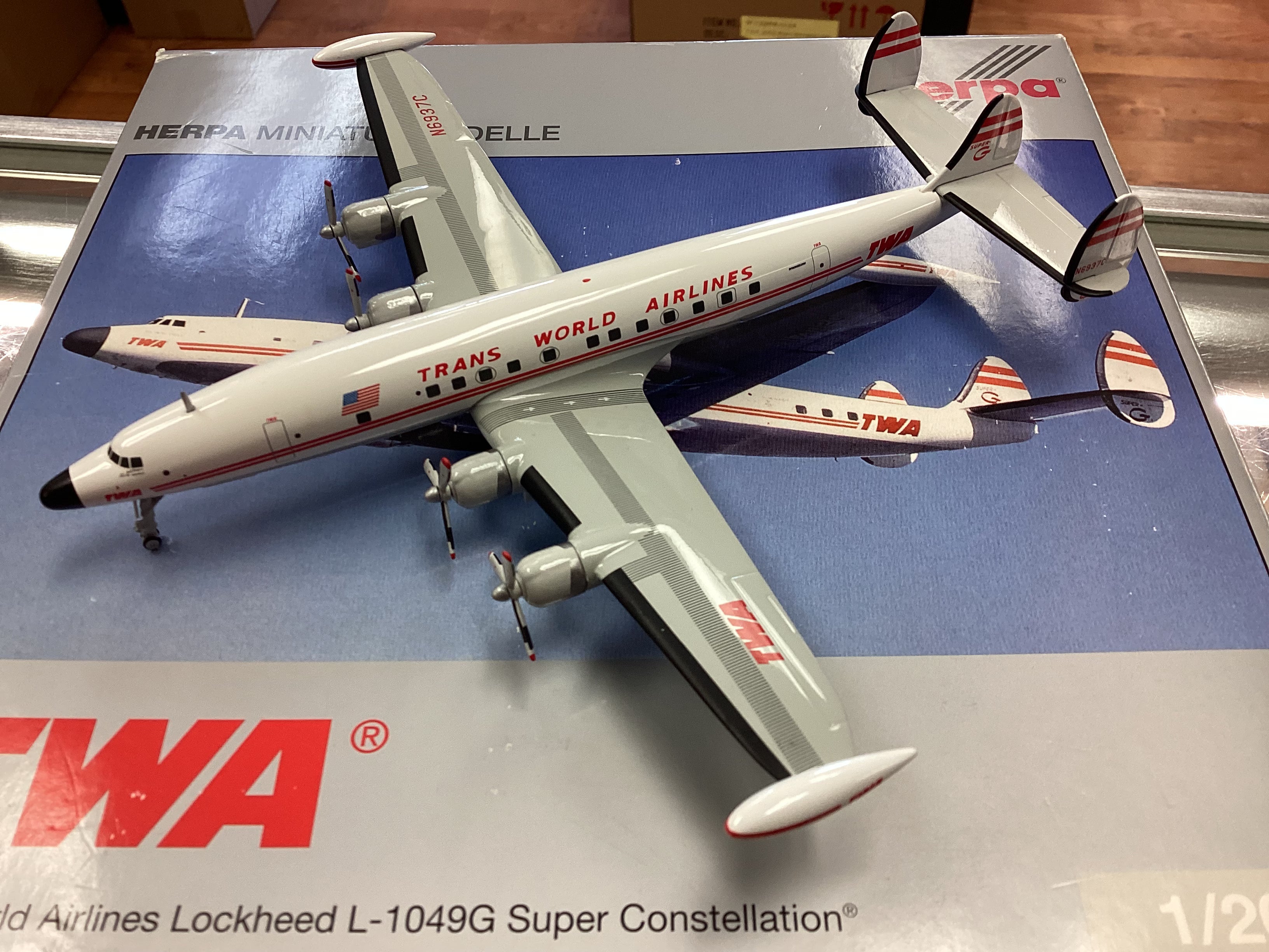 Herpa 550802 1:200 Lockheed L-1049G Super Constellation TWA N6937C ...