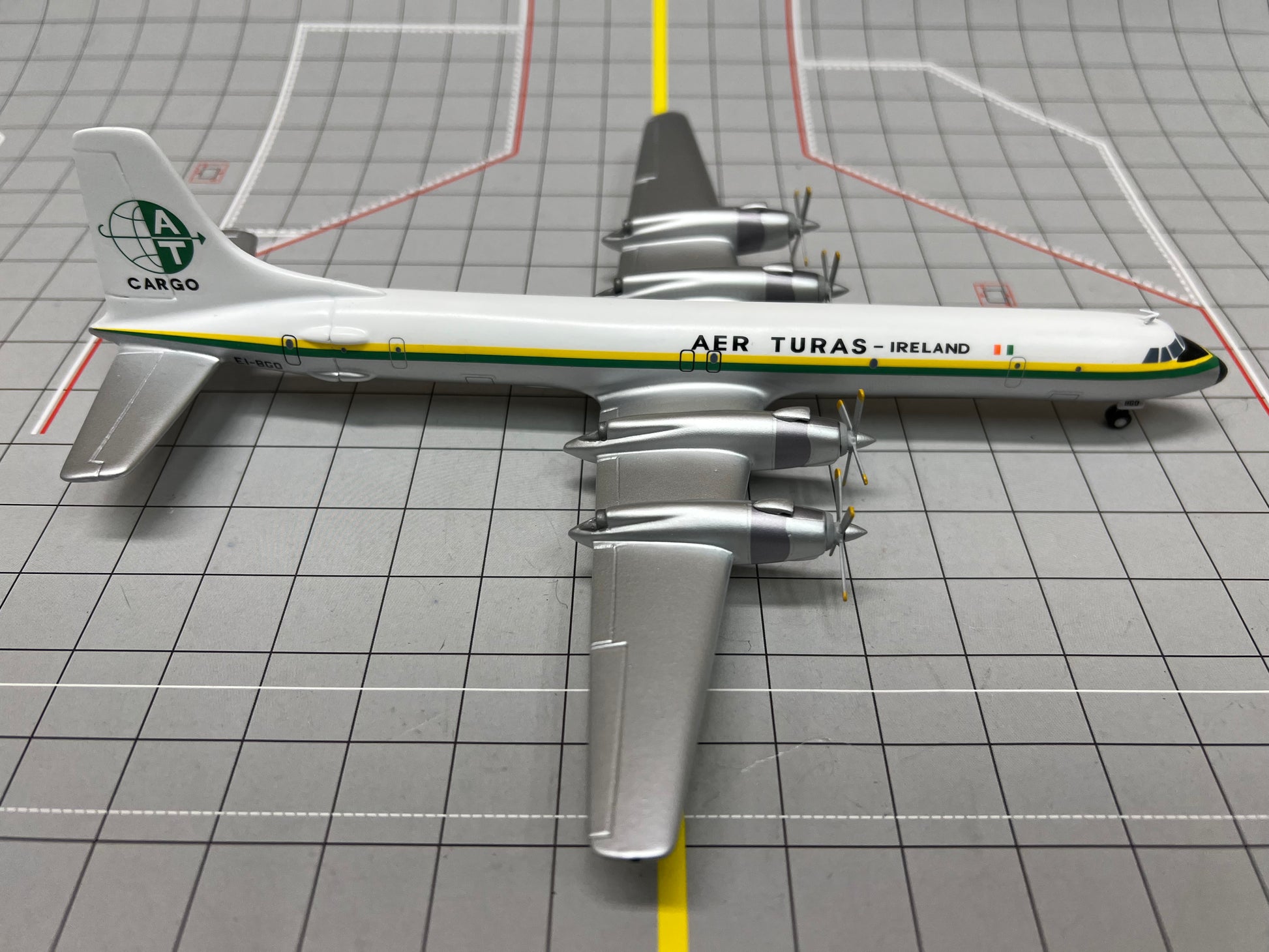 Sky Classics 1:200 Canadair CL-44J "Aer Turas" -MTS Aviation Models