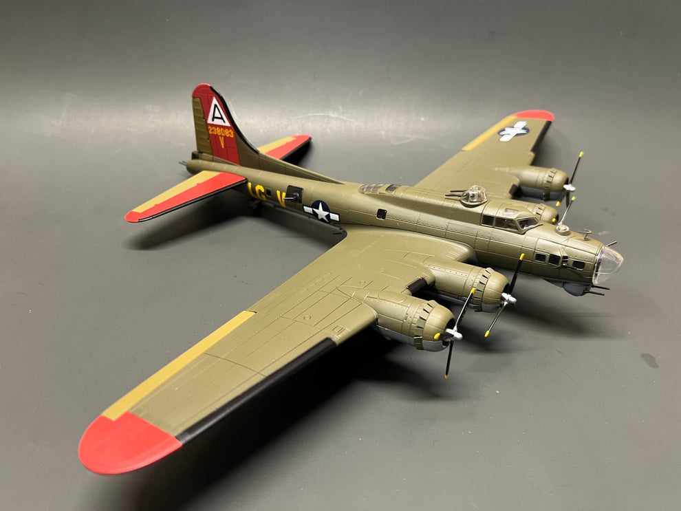 Air Force 1 AF1-0110DW 1:72 B-17 Flying Fortress Man O' War, 323RD BS ...
