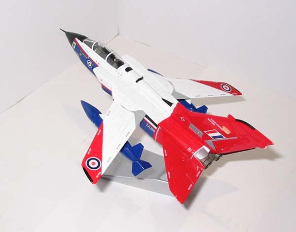 Corgi AA33603 Panavia Tornado GR.Mk 1 RAE Flight Systems, ZA326-MTS ...