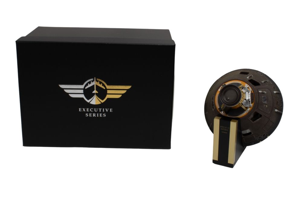 Executive Series EXE5625 1:25 Apollo 11 Capsule – MTS Aviation Models