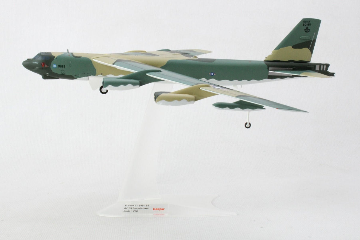 Herpa Wings 572767 1:200 USAF B-52G 596th Bomber Squadron, 2nd Bomb ...
