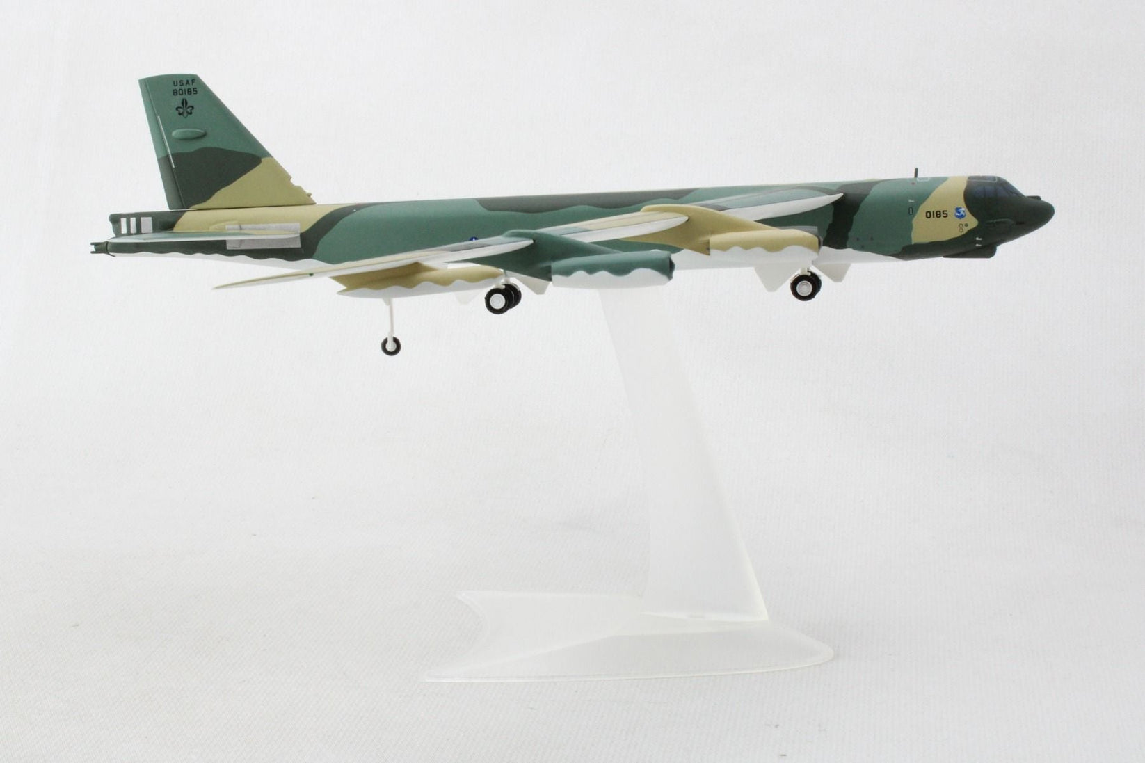 Herpa Wings 572767 1:200 USAF B-52G 596th Bomber Squadron, 2nd Bomb ...