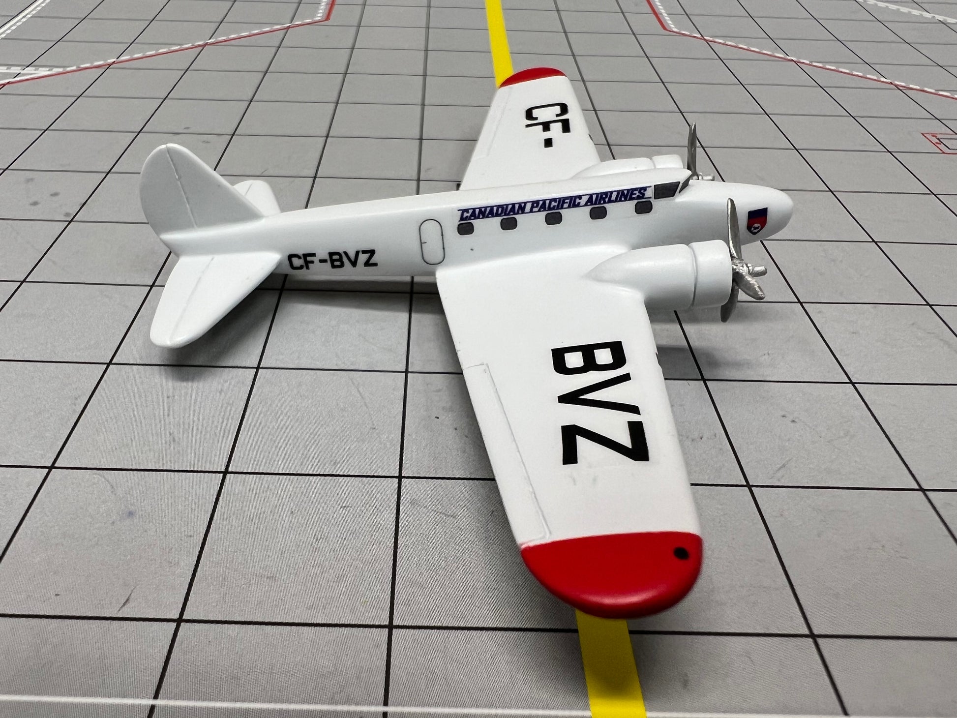 Sky Classics 1:200 Canadian Pacific Airlines Boeing 247 -MTS Aviation ...