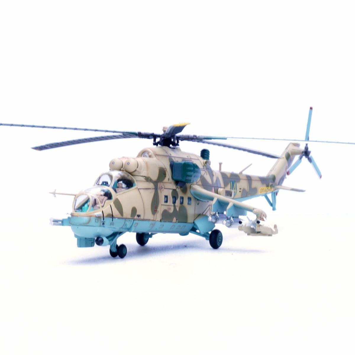Panzerkampf 14005PI 1:72 MI-24P, USSR 262 Separate Helicopter – MTS ...