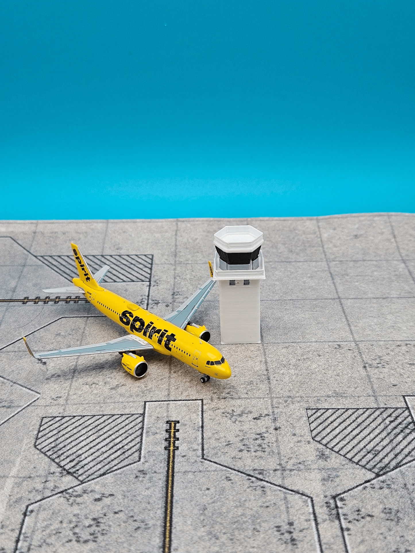 Tarmac Designs 1:400 Howard AFB (BLB) Air Traffic Control Tower – MTS ...