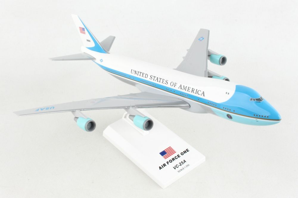 SkyMarks 1:250 USAF Boeing VC-25 747-200 SKR041 – MTS Aviation Models